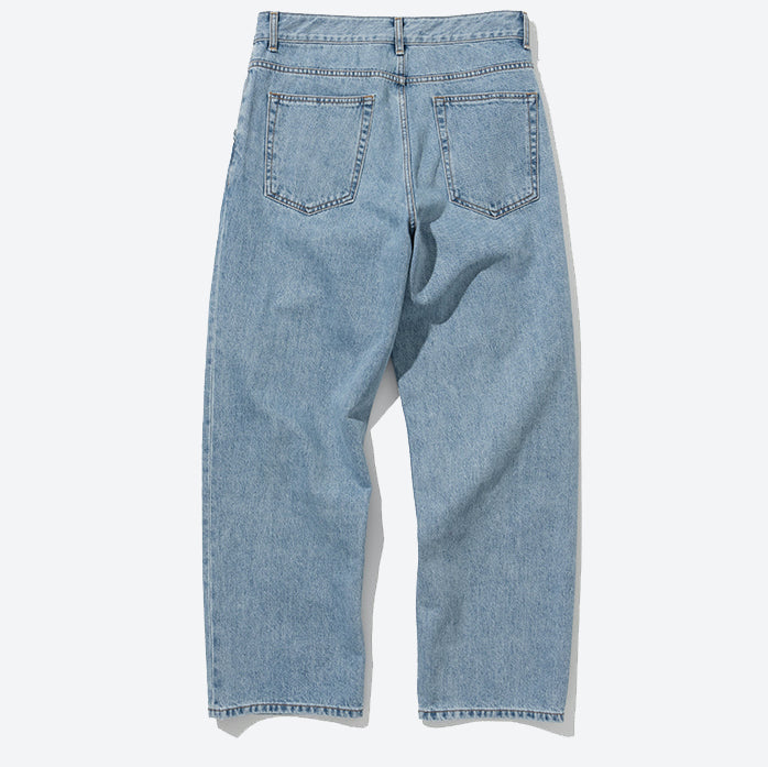 Uniform Bridge Wide One Tuck Denim Pants - Light Indigo